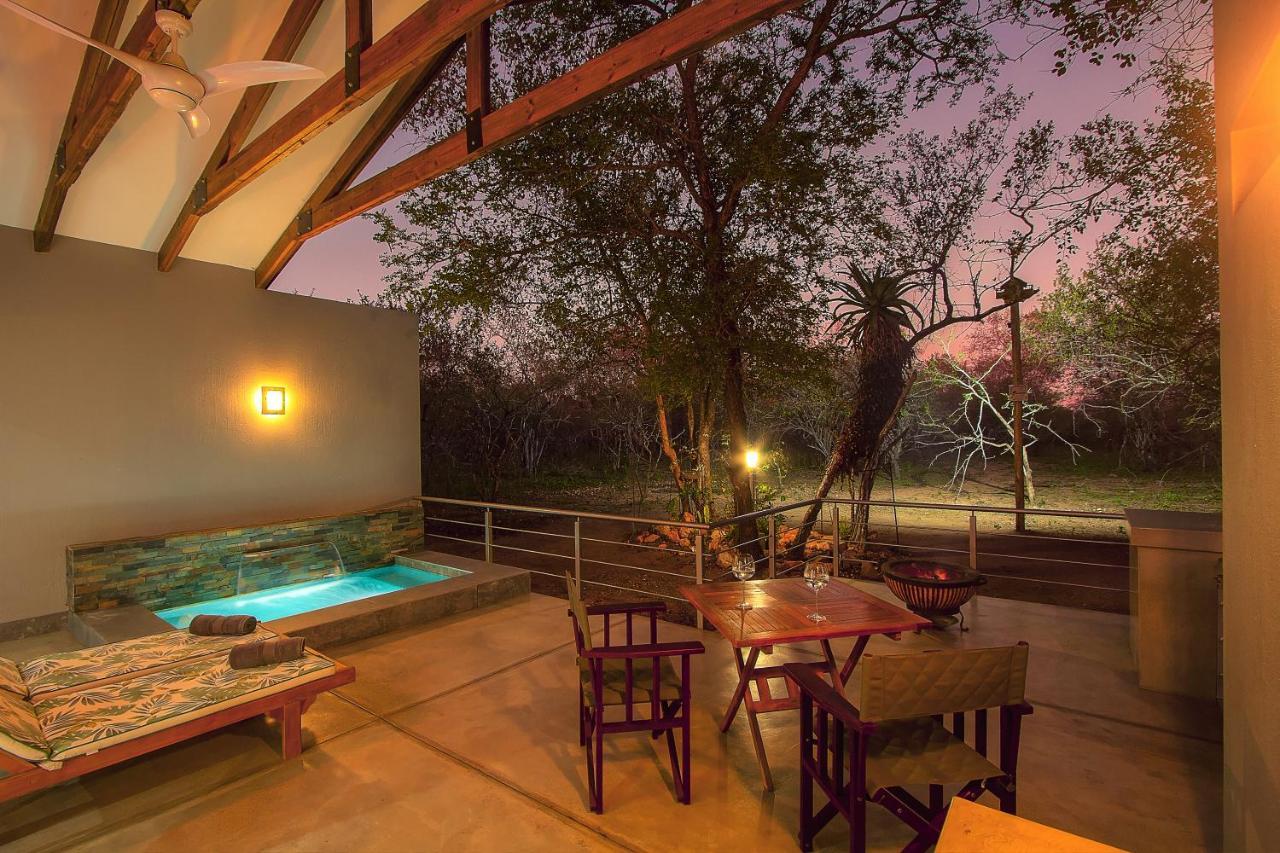 KRUGER'S KEEP - LUXURY COUPLES HAVEN ≡ Marloth Park, África do Sul ≡ ... KRUGER'S KEEP - LUXURY COUPLES HAVEN ≡ Marloth Park, África do Sul ≡ ...